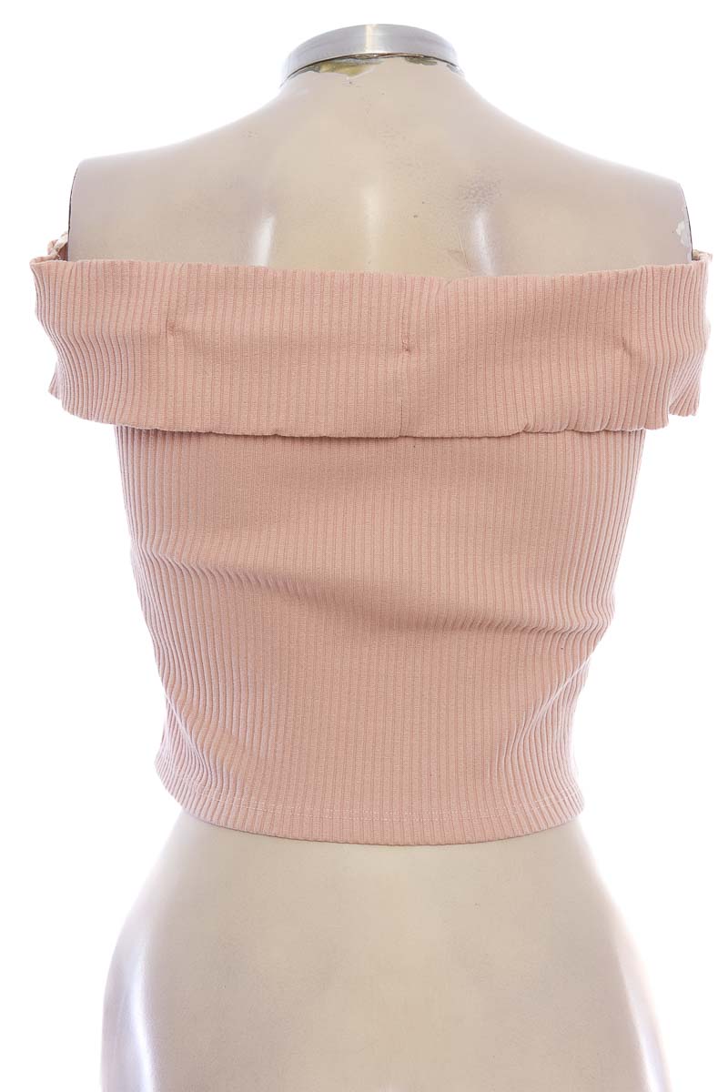 Top / Camiseta color Rosado - Sybilla | Closeando