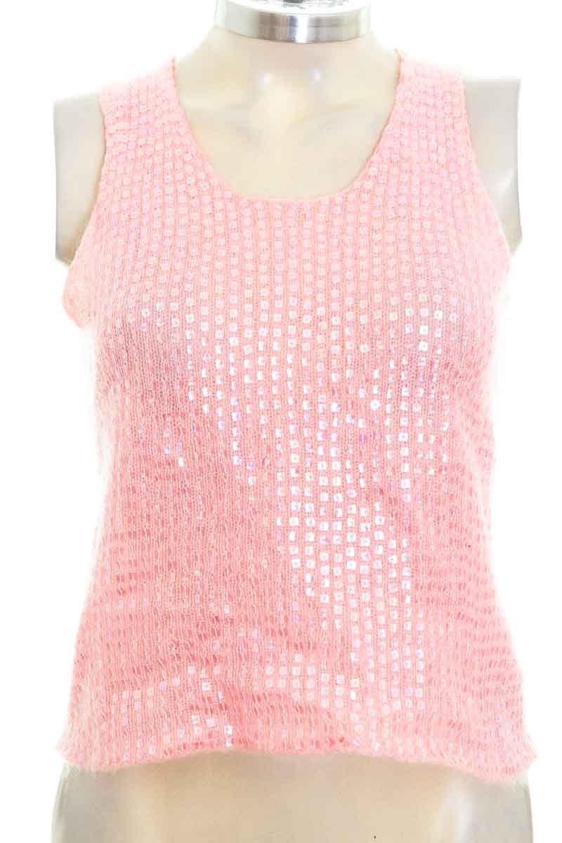 Top / Camiseta color Rosado - DKNY | Closeando
