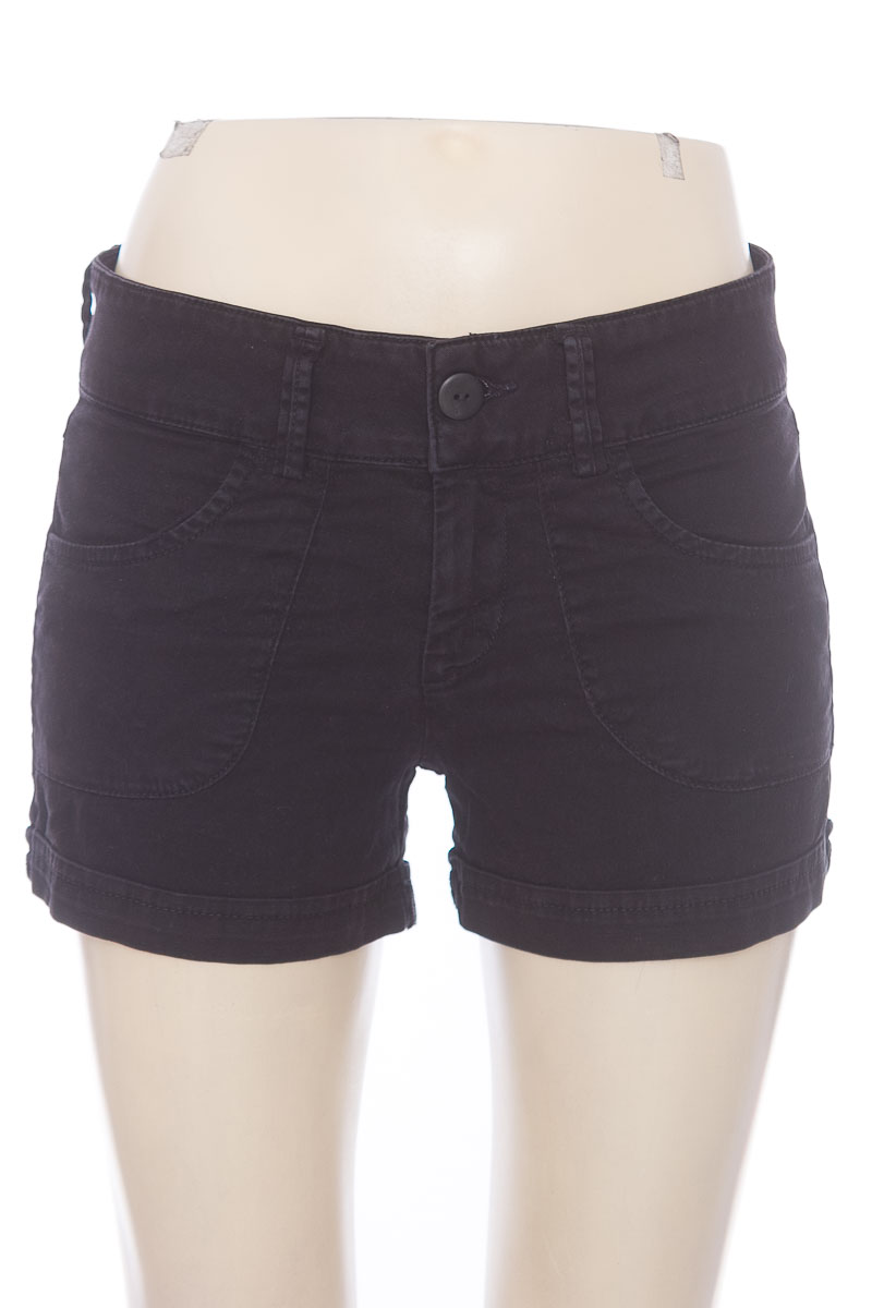 Short color Negro - Mossimo | Closeando
