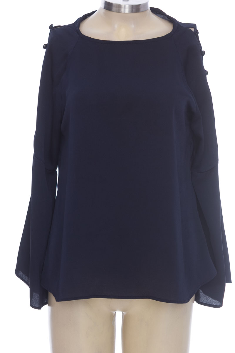 Blusa color Azul - APOLOGY | Closeando