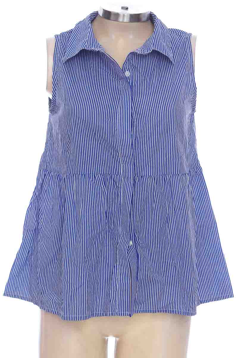 Top / Camiseta color Azul - Rebellion | Closeando