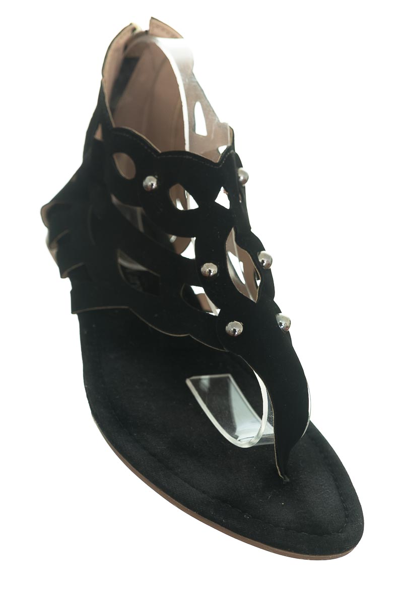 Zapatos color Negro - Karo Vargas | Closeando