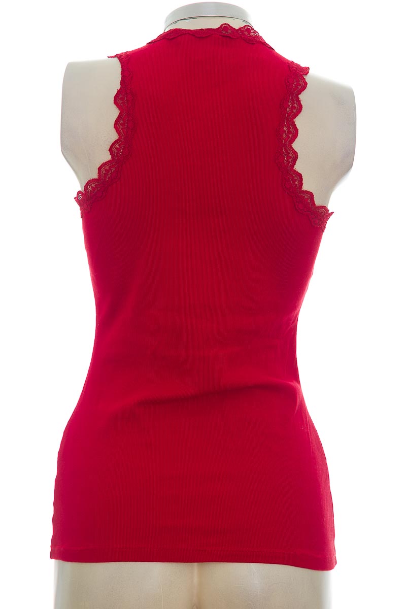 Top / Camiseta color Rojo - RAGGED | Closeando