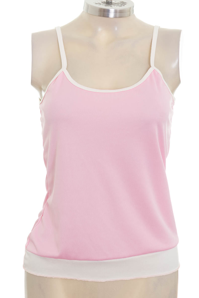 Top / Camiseta color Rosado - Closeando | Closeando
