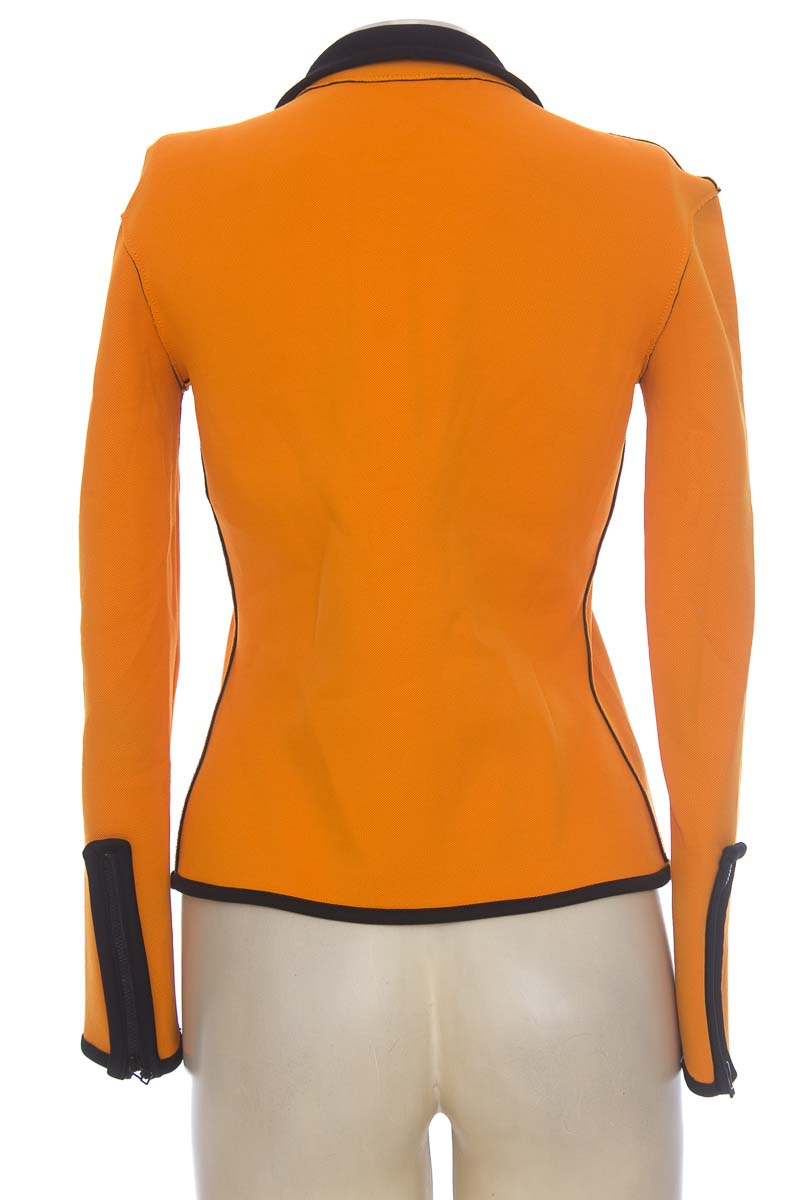 Chaqueta / Abrigo color Naranja - Zara | Closeando