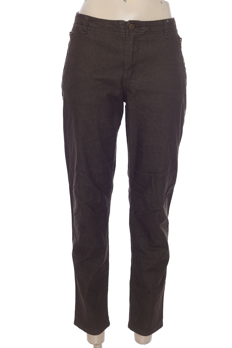 Pantalones color Café - Miss Tina by Tina Knowles | Closeando