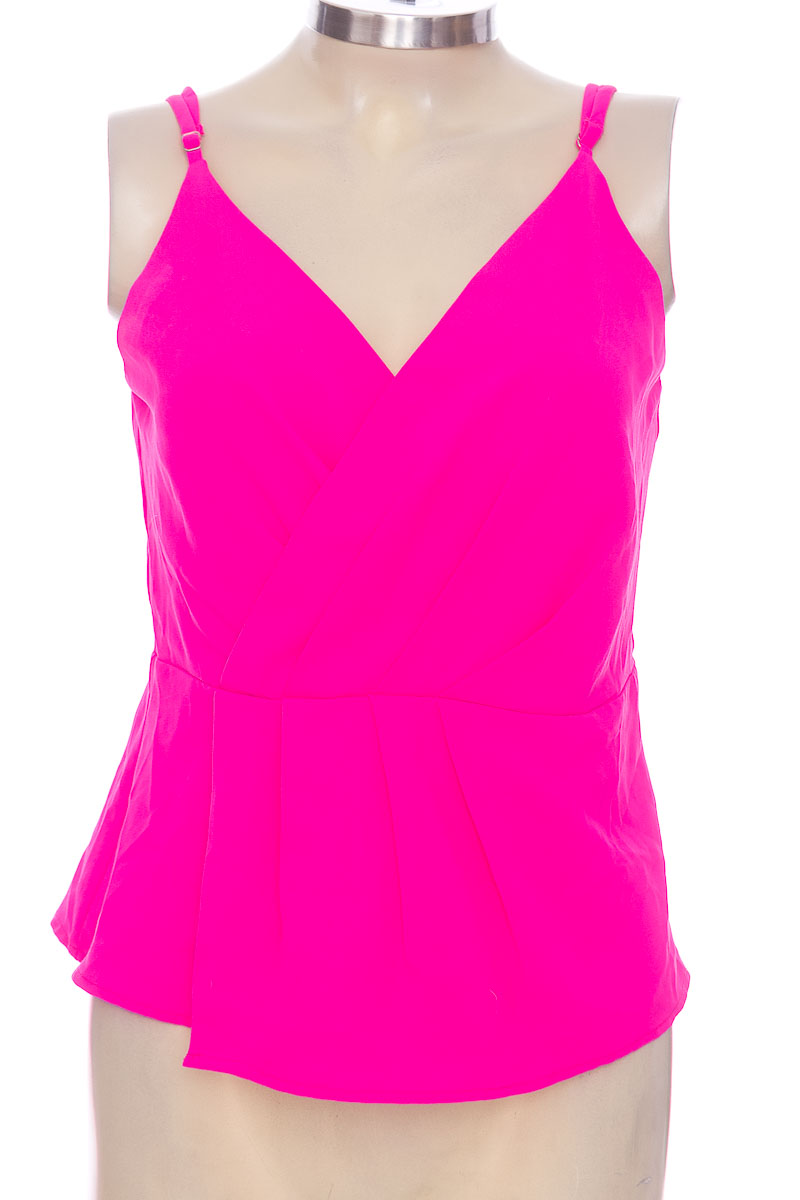 Top / Camiseta color Rosado - DO+BE talla M de Segunda Mano | Closeando