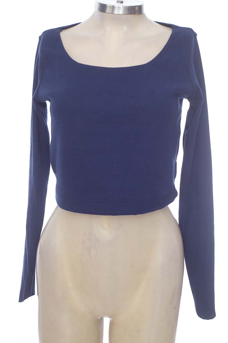 Top / Camiseta color Azul - GreenFit | Closeando