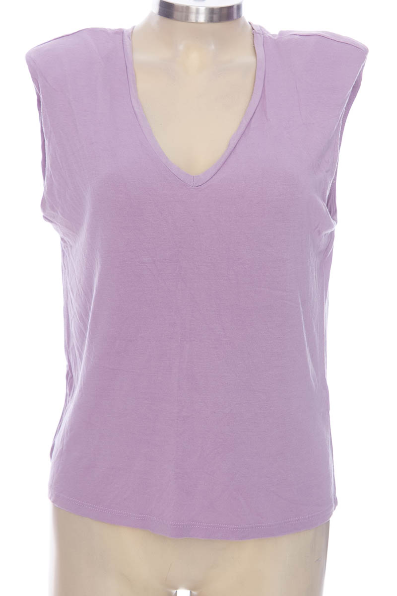Top / Camiseta color Lila - Stradivarius talla M de Segunda Mano ...