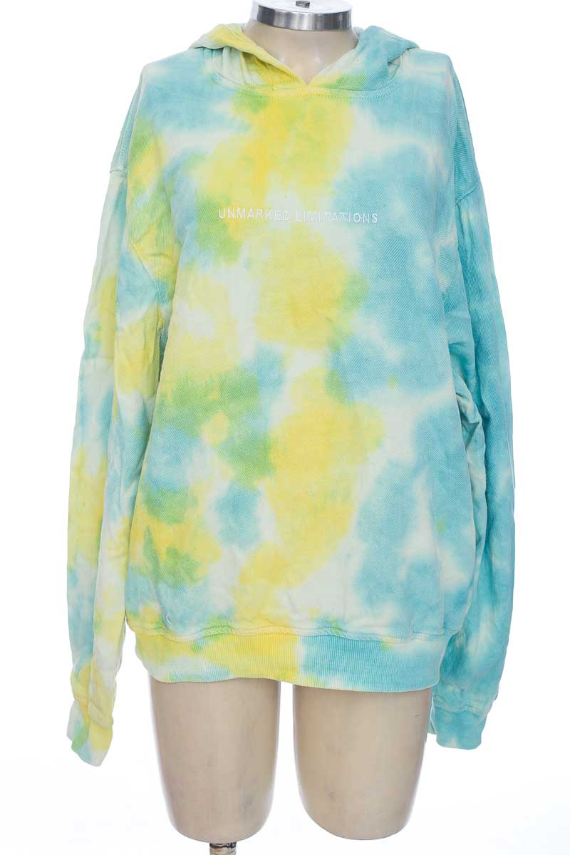 Sweater color Azul - Zara | Closeando