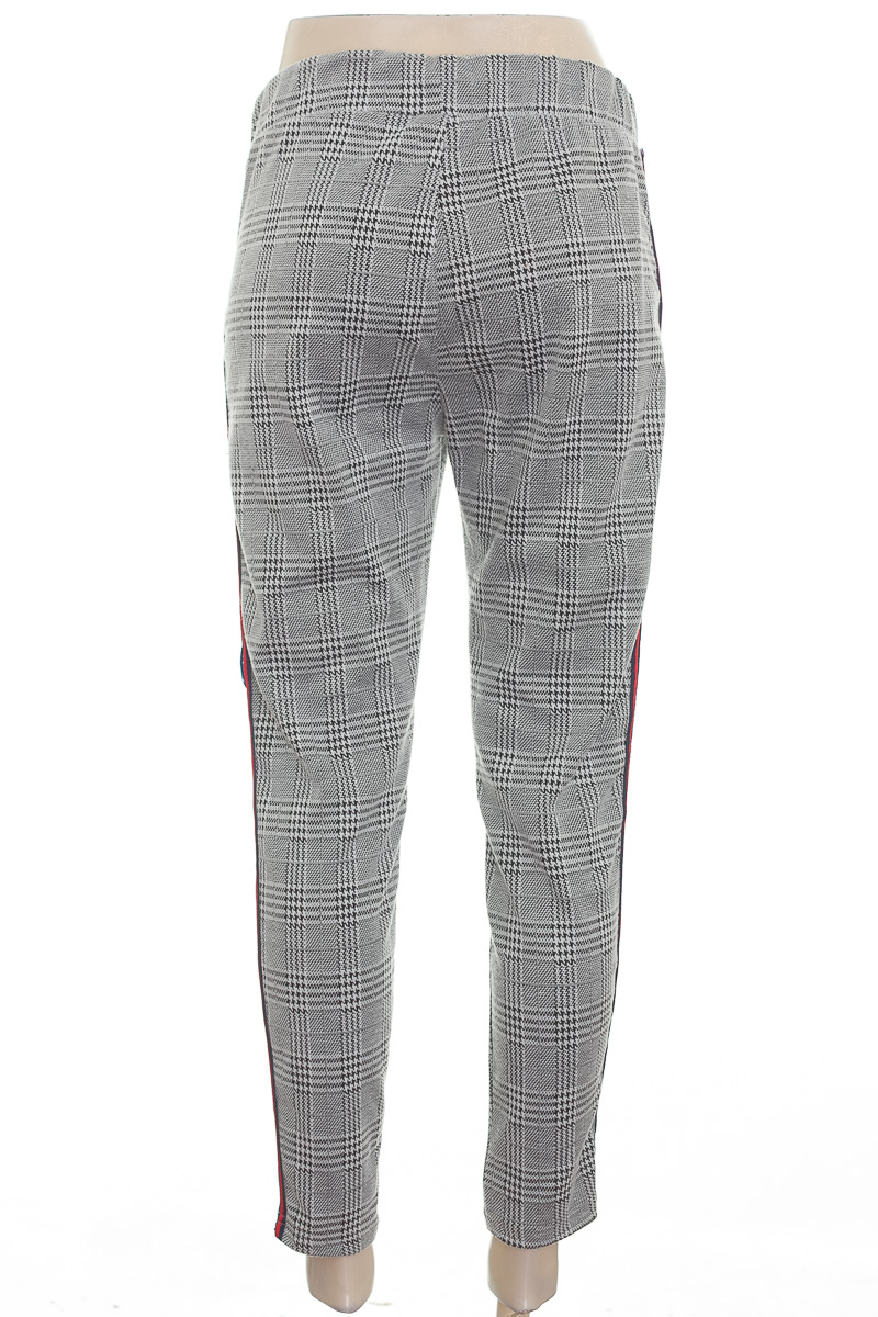 Pantalones color Gris - Santa Fresa | Closeando