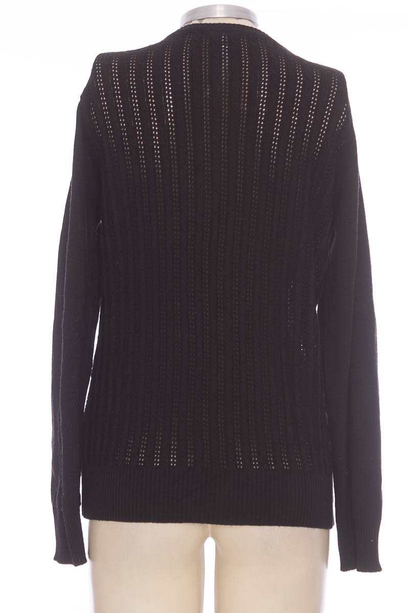 Sweater color Negro - Channel Wear | Closeando