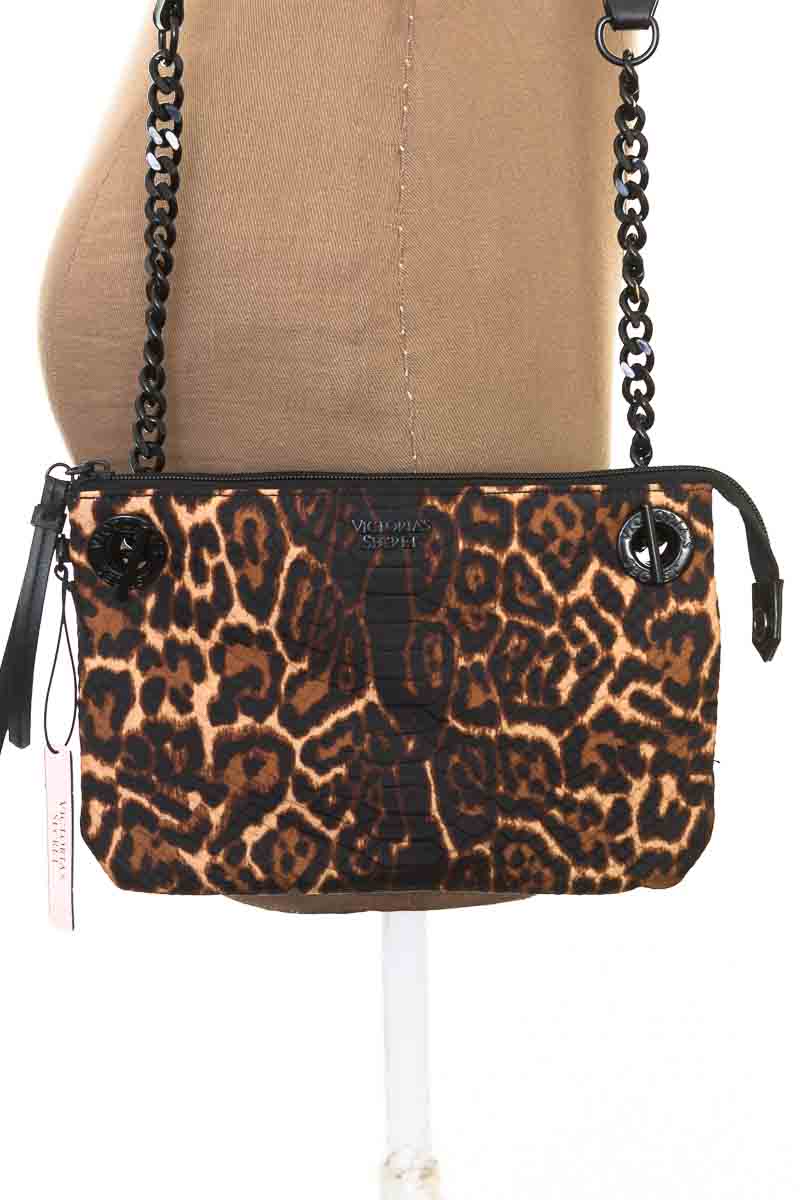 Cartera / Bolso / Monedero color Café - Victoria´s Secret | Closeando