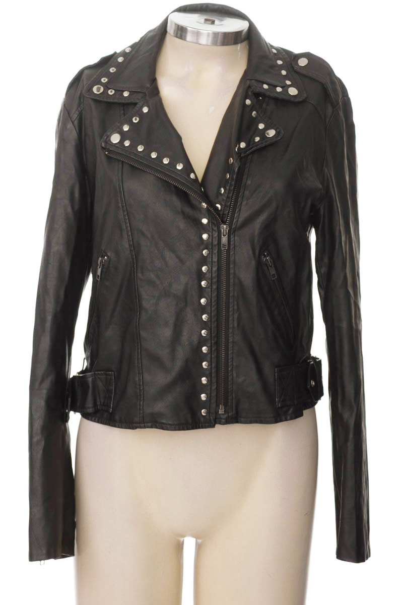 Chaqueta / Abrigo color Negro - NAF NAF | Closeando