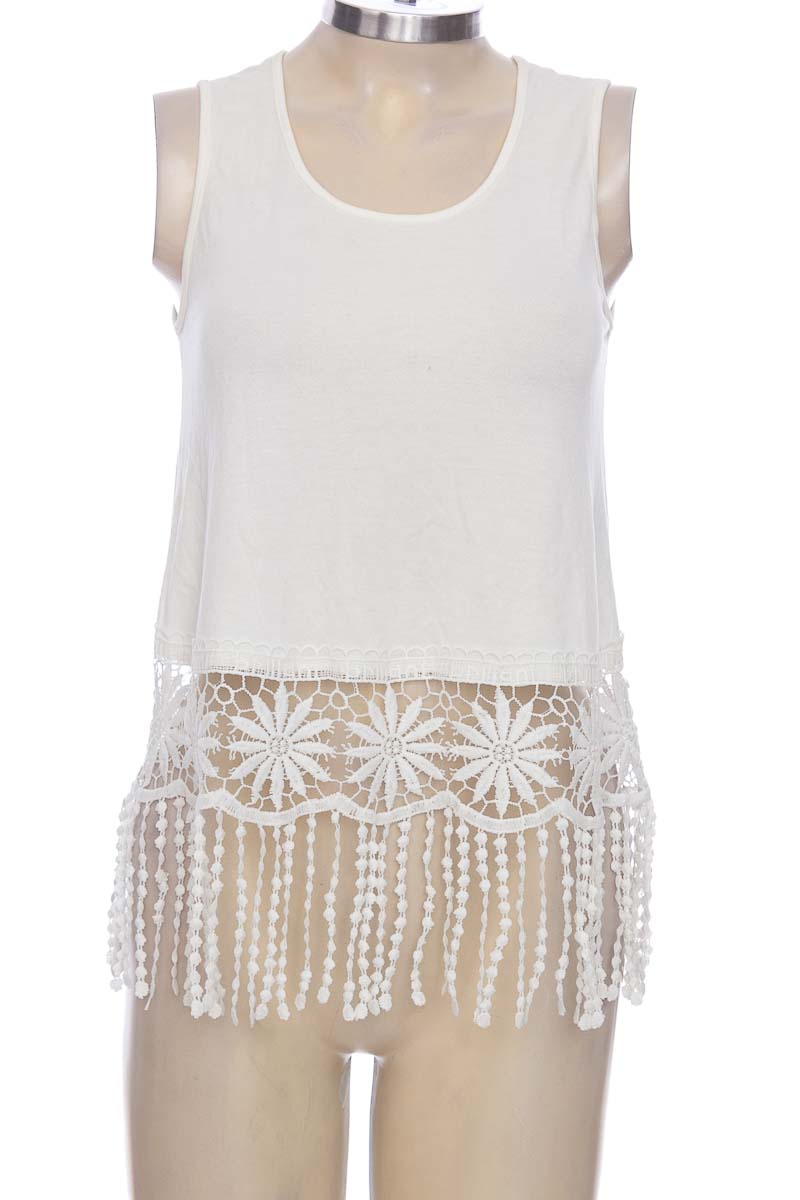 Top / Camiseta color Beige - RAGGED | Closeando