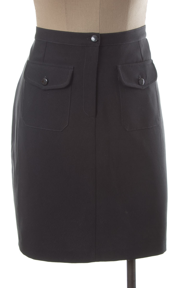 Falda color Negro - Carlos Pinel | Closeando