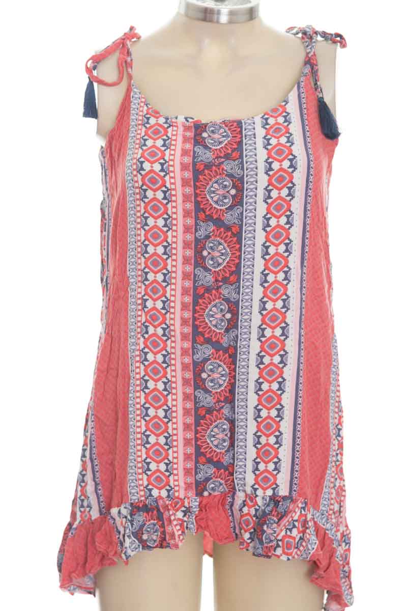 Top / Camiseta color Rojo - Talula Babaton | Closeando