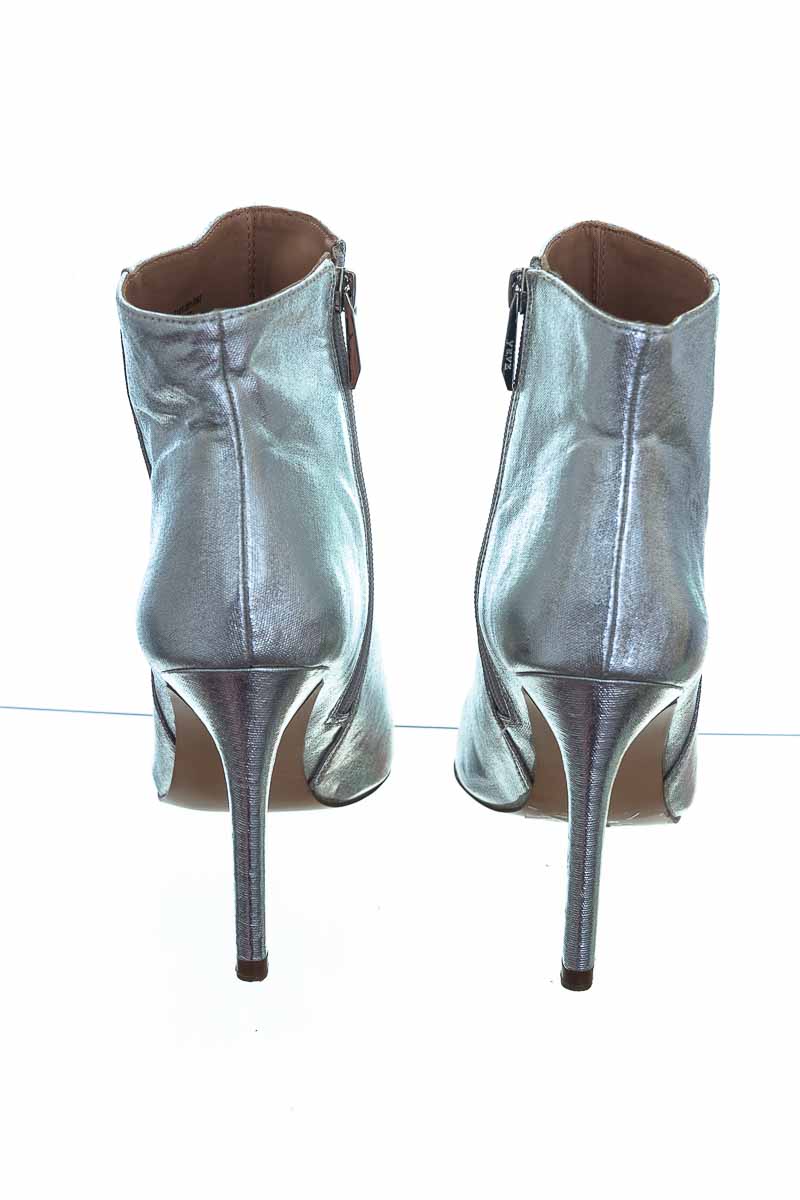 Zapatos color Plateado - Zara | Closeando
