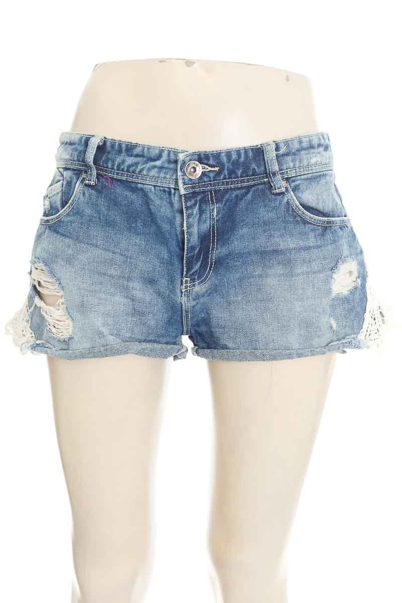 Short color Azul - Stradivarius | Closeando