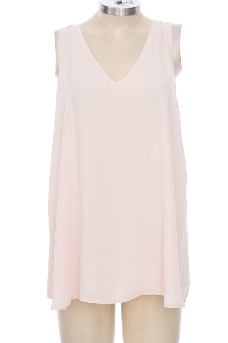 Top / Camiseta color Rosado - Totto | Closeando