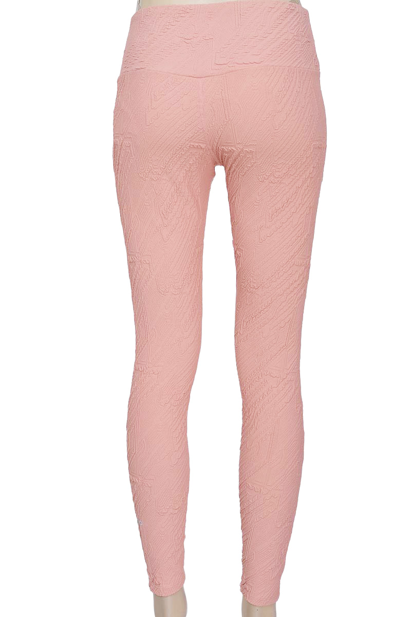 Ropa Deportiva / Salida de Baño color Rosado - Chamela | Closeando