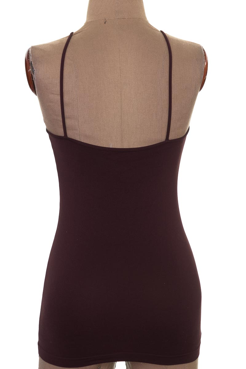 Top / Camiseta color Café - Amberina | Closeando