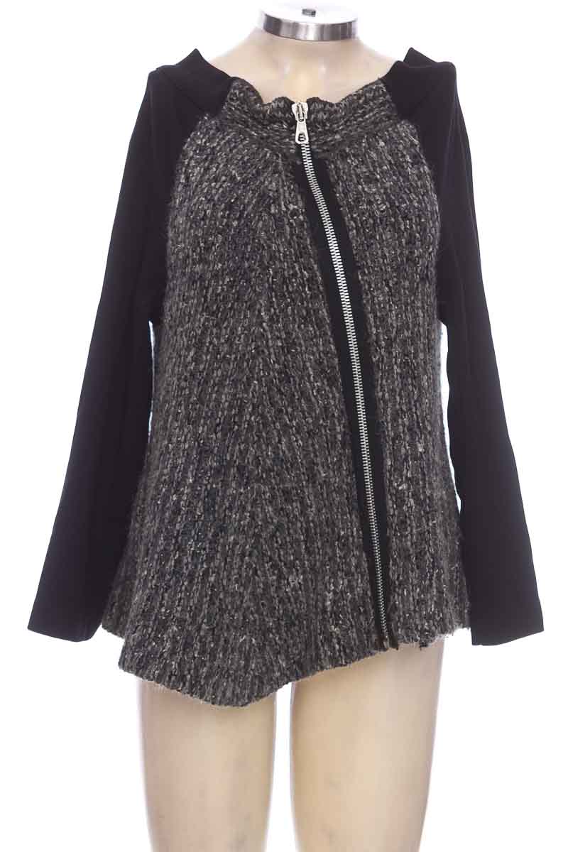 Sweater color Negro - Neftali Blanco | Closeando