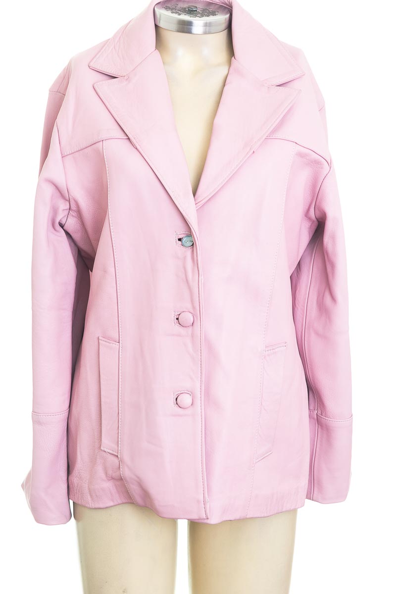 Chaqueta / Abrigo color Rosado - Maurizzio Jairo | Closeando