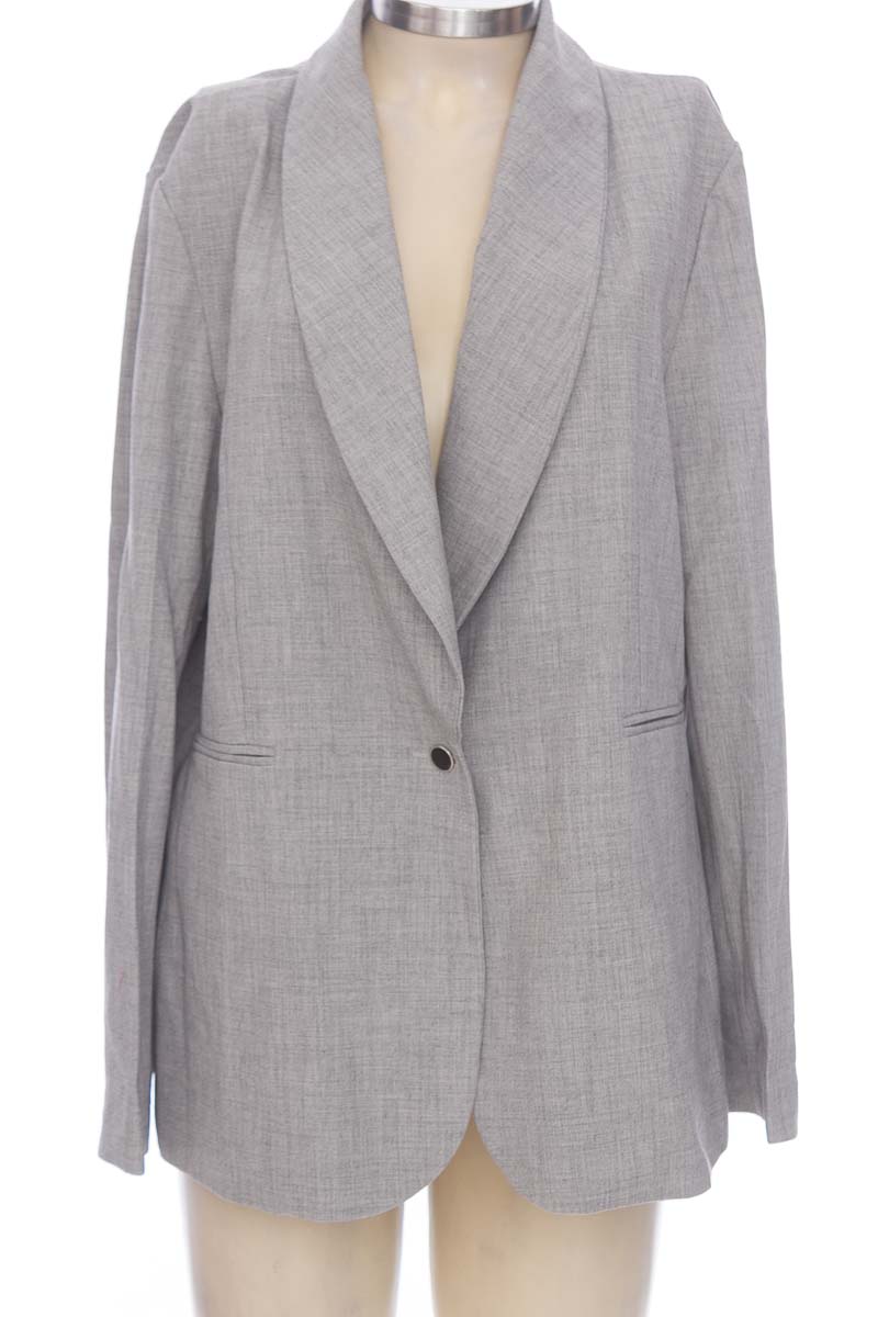 Chaqueta / Abrigo color Gris - Pat Primo | Closeando