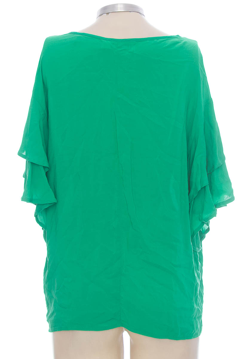 Blusa color Verde - Loguin | Closeando