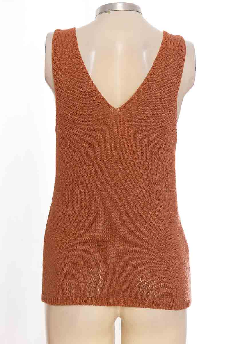 Top / Camiseta color Café - MNG | Closeando