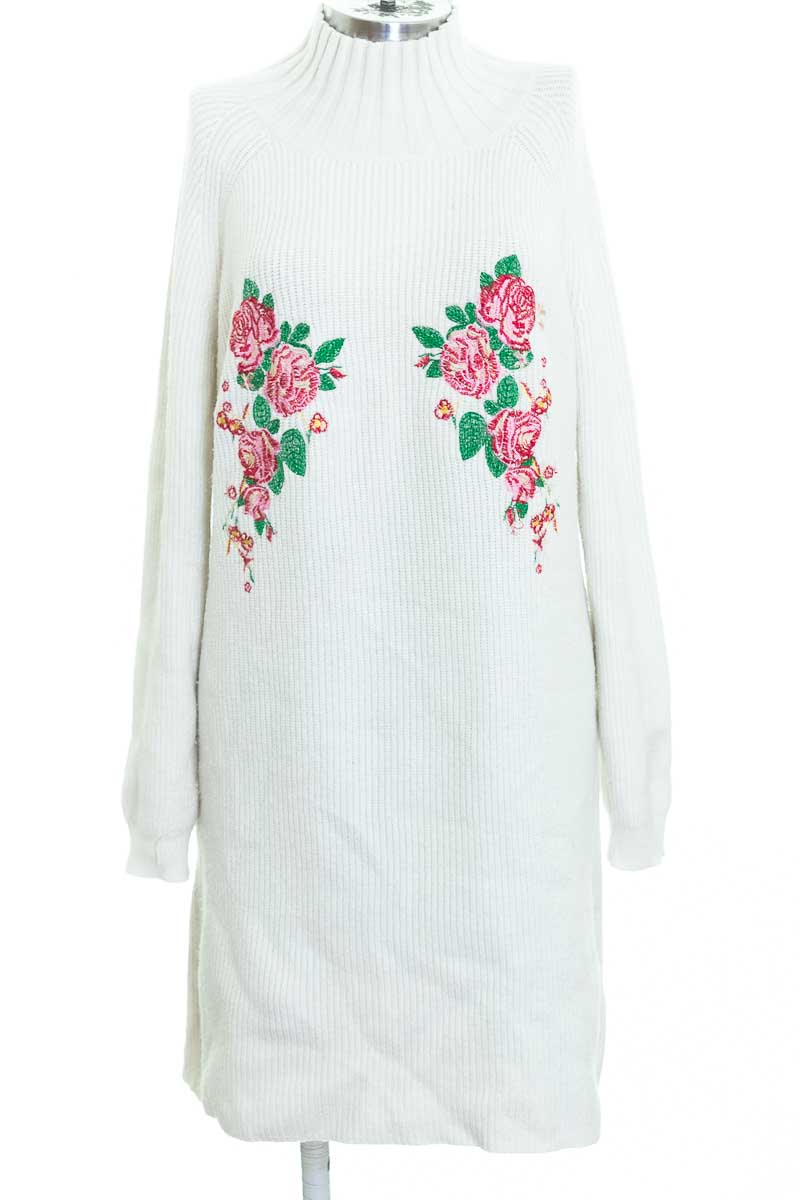 Sweater color Blanco - Studio F | Closeando
