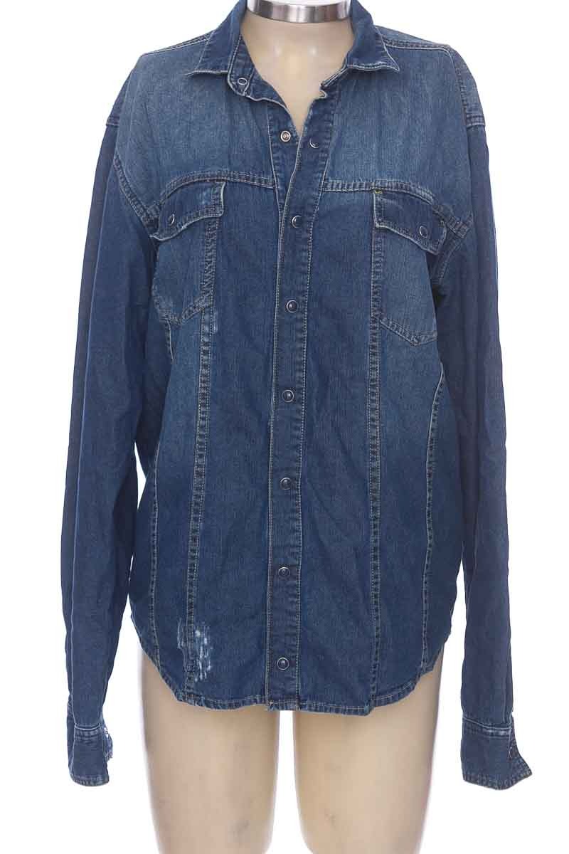 Camisa color Azul - Zara | Closeando