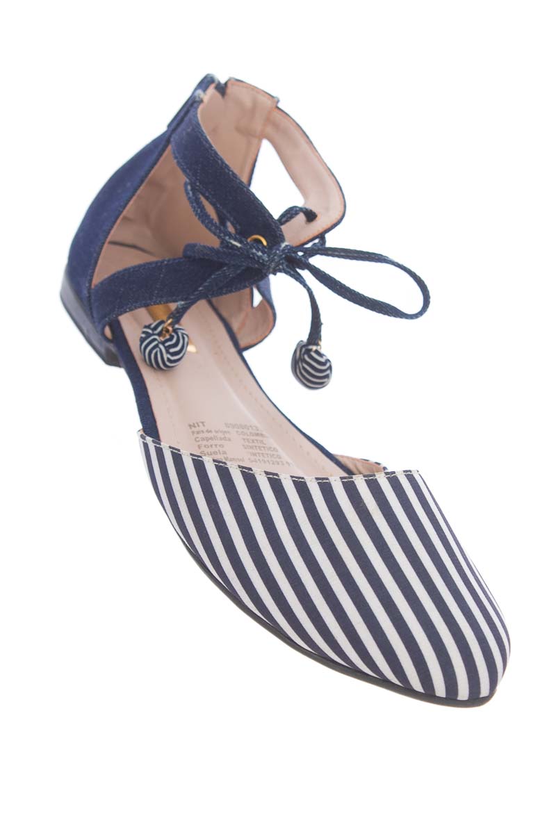 Zapatos color Azul - Bata | Closeando