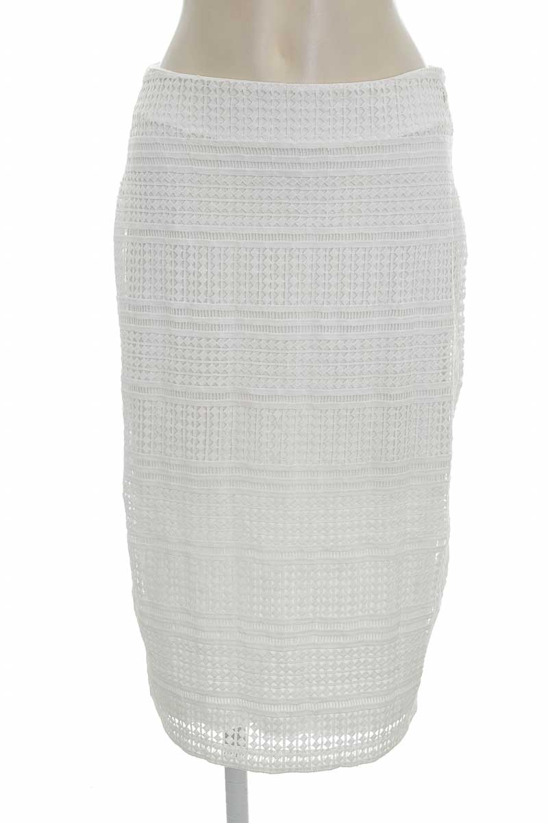 Falda color Blanco - MNG | Closeando