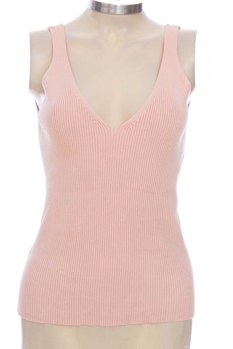 Top / Camiseta color Rosado - MNG talla M de Segunda Mano | Closeando