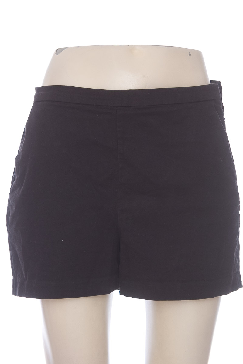 Short color Negro - Seven Seven | Closeando