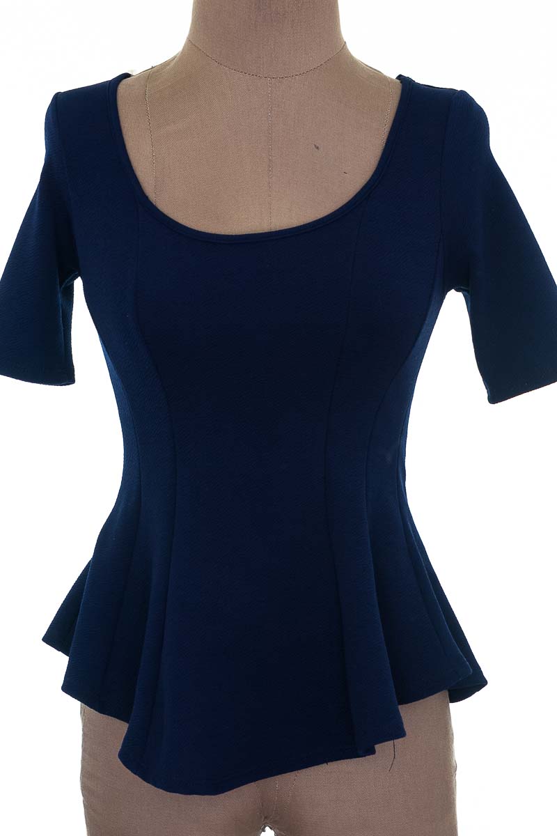 Top / Camiseta color Azul - Shasa | Closeando