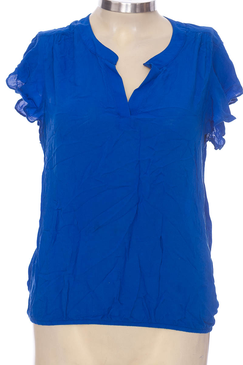 Top / Camiseta color Azul - Elle | Closeando
