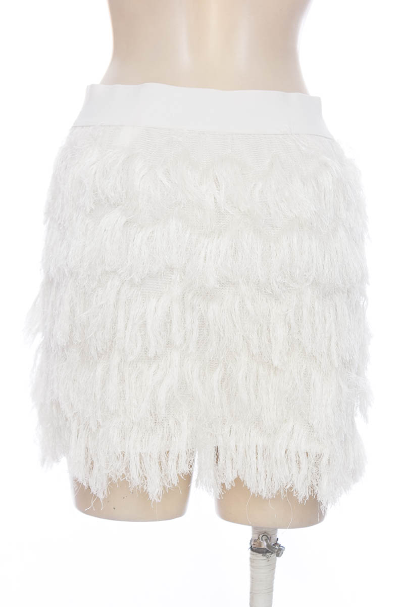 Falda color Blanco - Closeando | Closeando