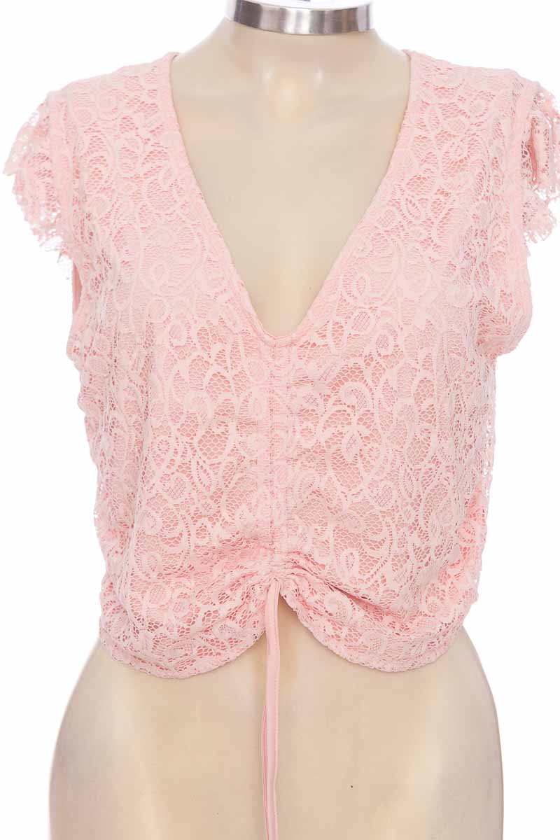 Top / Camiseta color Rosado - Sybilla | Closeando