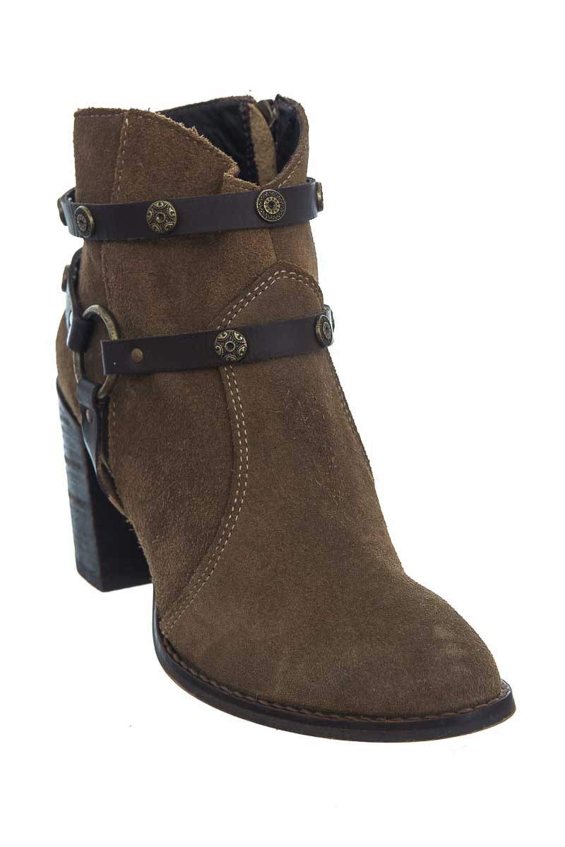 Zapatos color MARRON - Bosi | Closeando