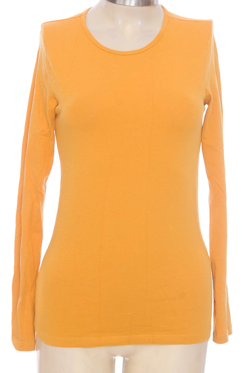 Top / Camiseta color Mostaza - Arkitect | Closeando