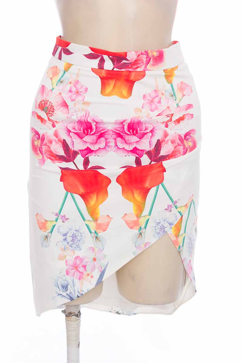 Falda color Blanco - LUKMI | Closeando