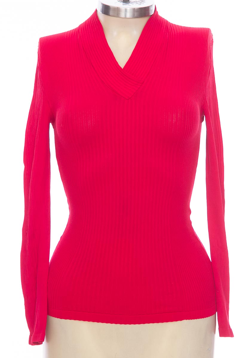 Top / Camiseta color Rojo - Closeando | Closeando