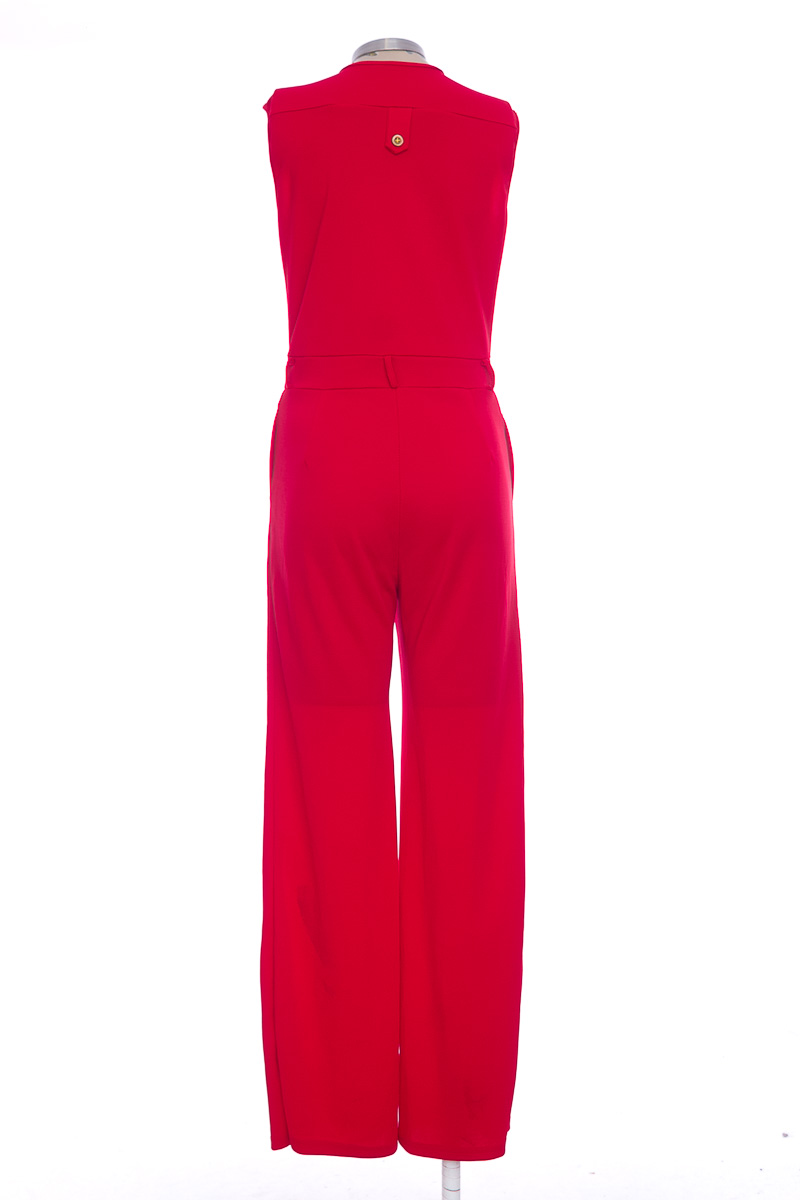 Vestido / Enterizo color Rojo - Closeando | Closeando