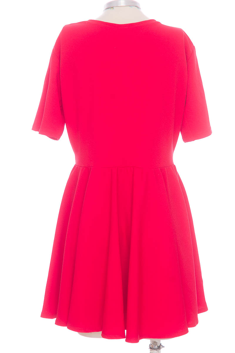 Vestido / Enterizo color Rojo - Caracola Azul | Closeando