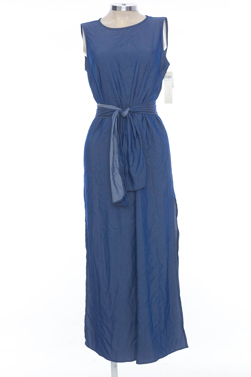 Vestido / Enterizo color Azul - Colors | Closeando