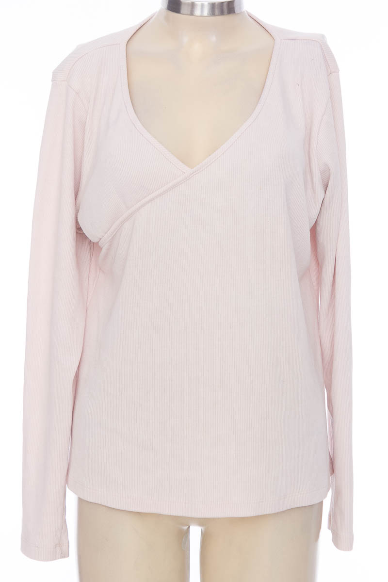 Top / Camiseta color Rosado - Facol | Closeando