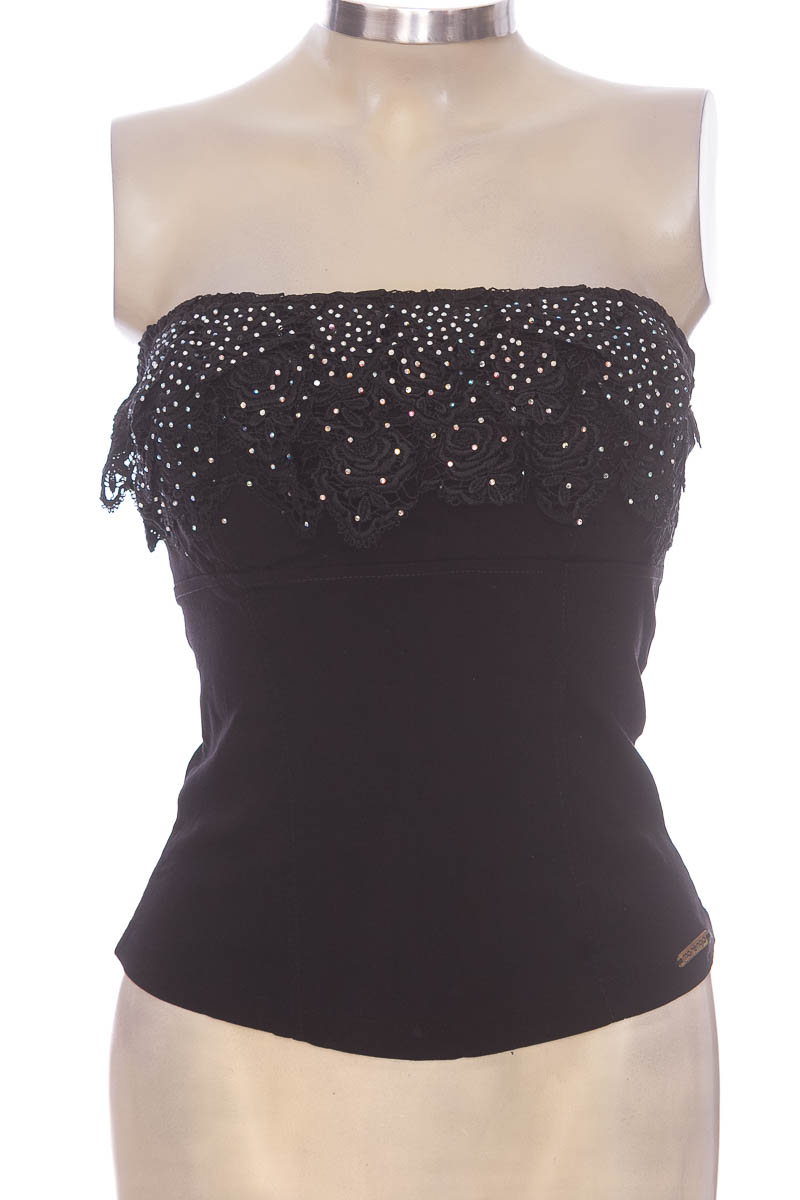 Top / Camiseta color Negro - Marengo | Closeando